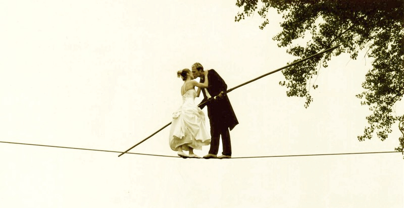 Review: Tightrope – Lotz in Translation