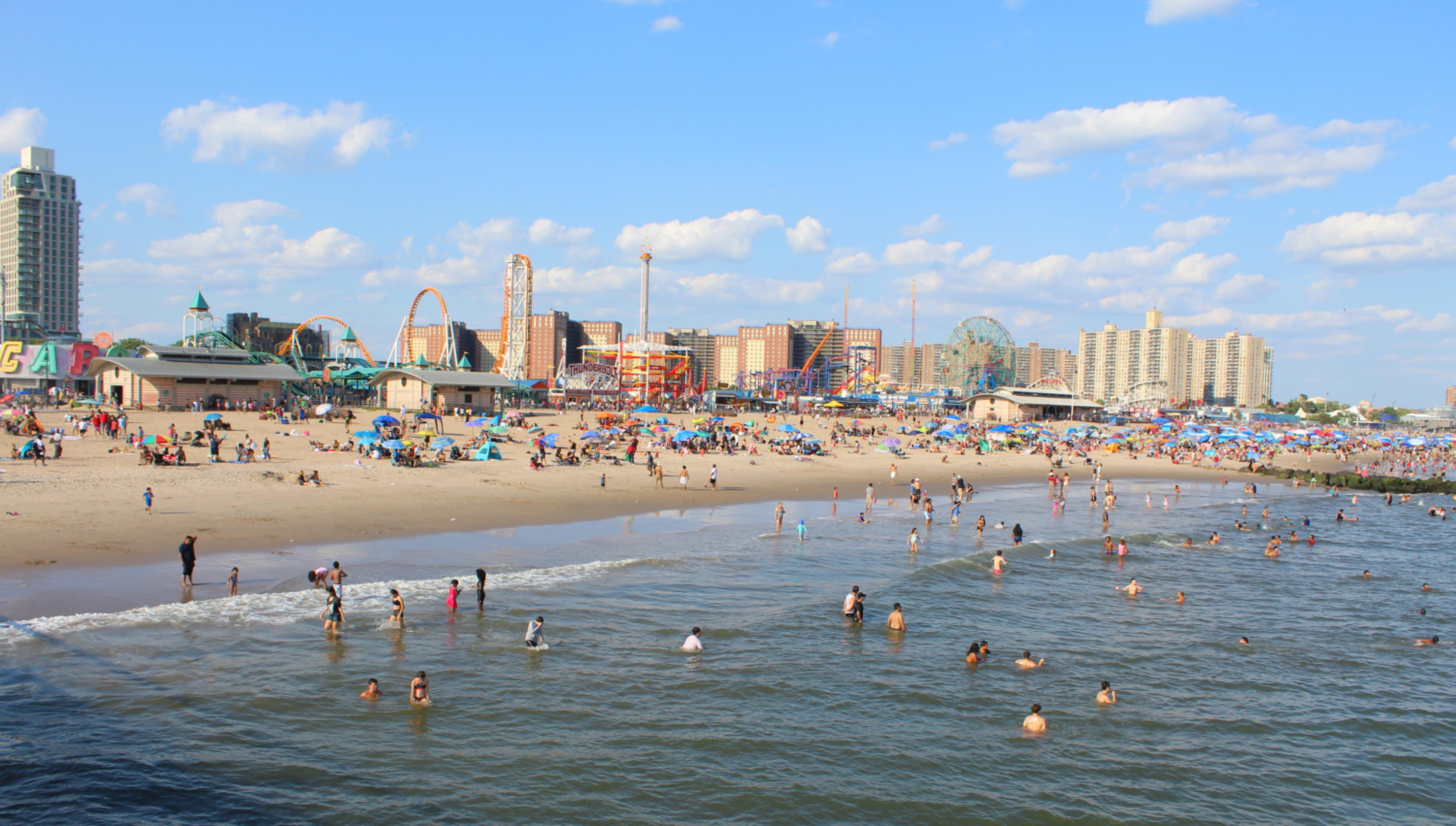 The Magic of Coney Island – Lotz in Translation